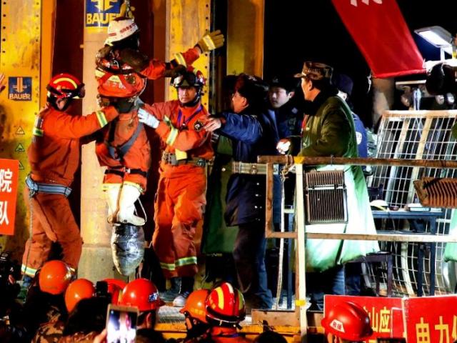 'Miracle' rescue of four China miners after 36 days underground | The ...