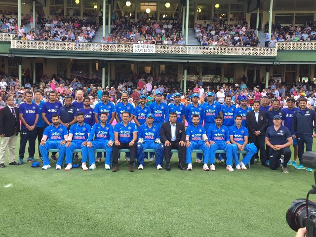 Australia bat against India | The Peninsula Qatar