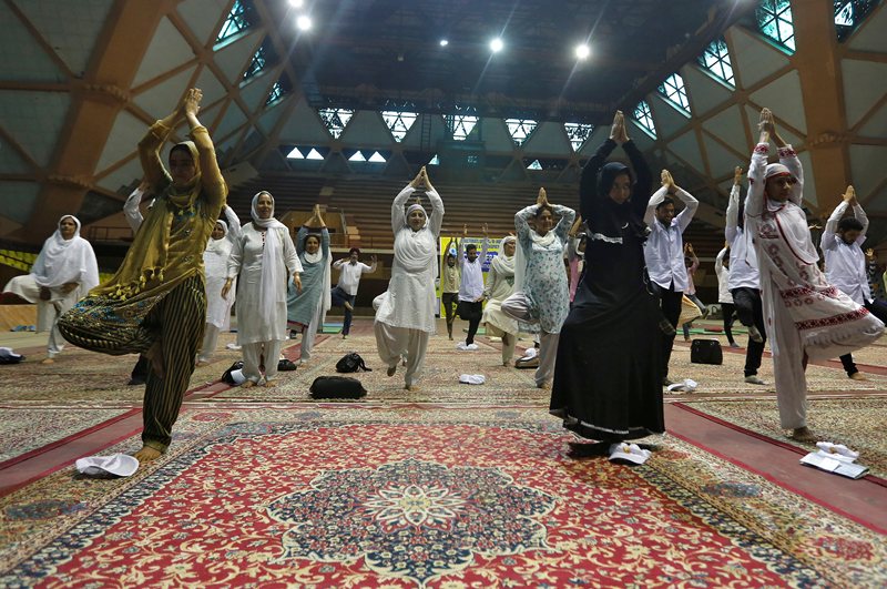 International Yoga day: Yoga makes inroads in Qatar | The Peninsula Qatar