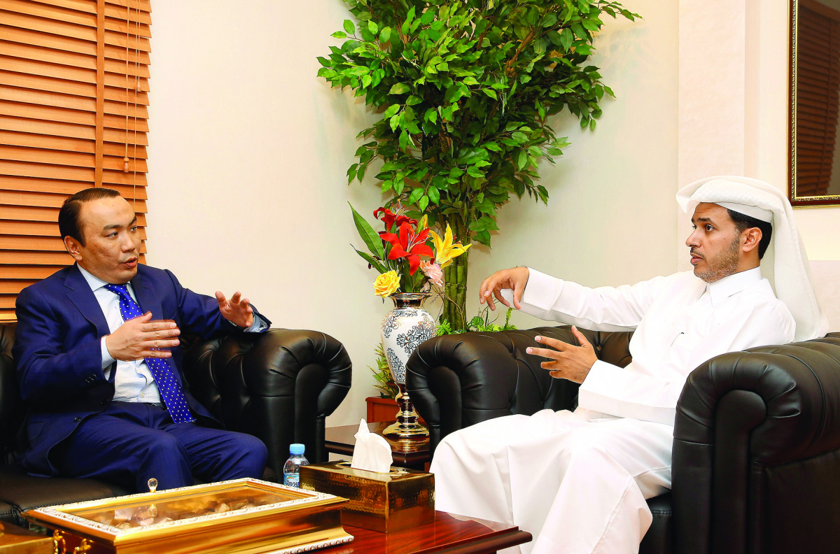 Kazakh envoy visits The Peninsula | The Peninsula Qatar