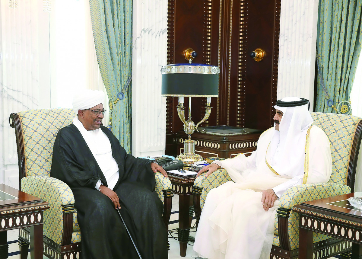 Father Emir with Sudan President Omar Al Bashir | The Peninsula Qatar