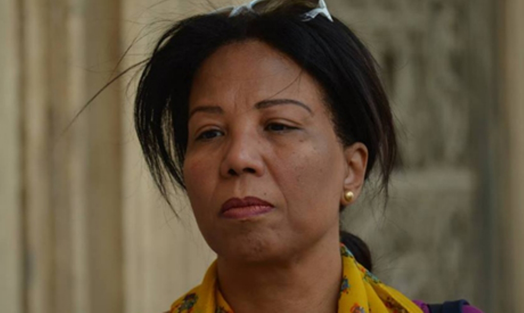 Egyptian women's rights advocate Azza Soliman freed on bail | The ...