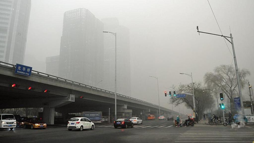 Dozens of flights disrupted in Chinese city due to smog | The Peninsula ...