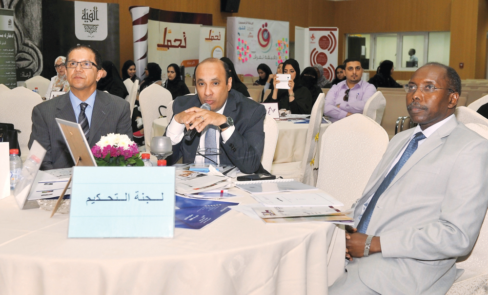 QU students present graduation projects | The Peninsula Qatar
