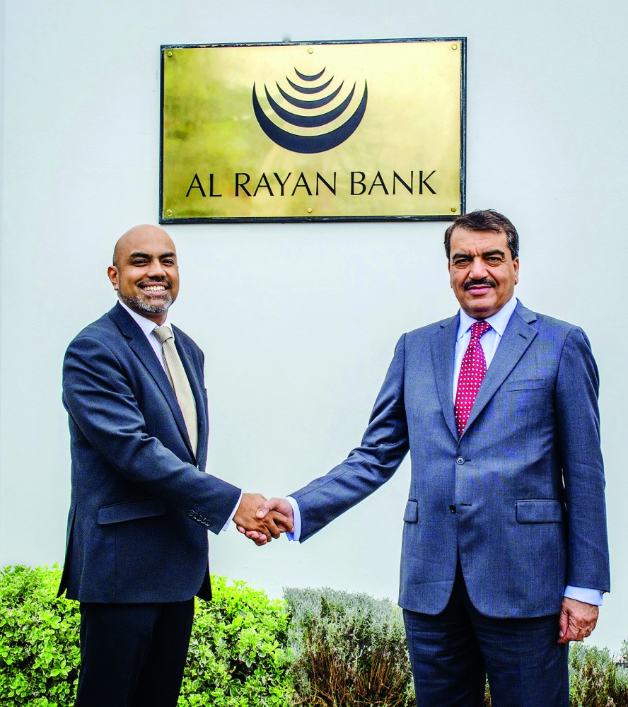 Minister visits UK HQ of Al Rayan Bank | The Peninsula Qatar