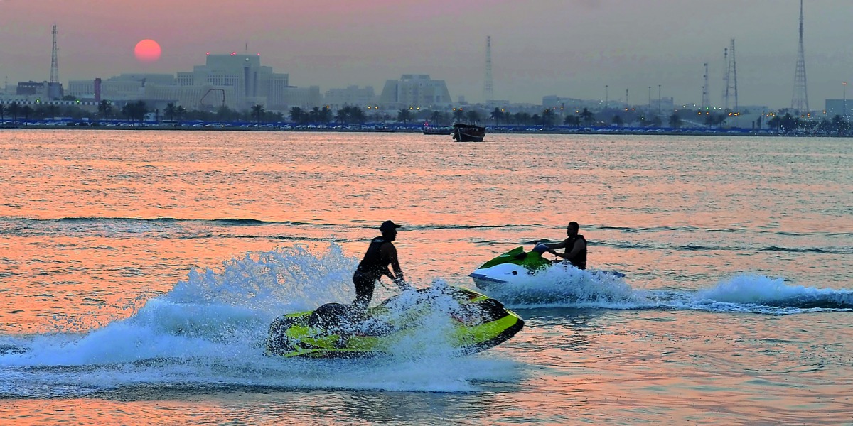 Sunset, surf and sea | The Peninsula Qatar