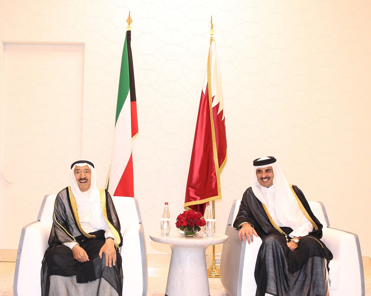 Emir meets Kuwait Emir | The Peninsula Qatar