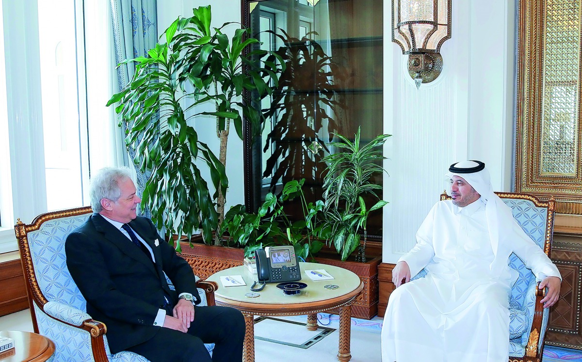 PM & Salini Impregilo CEO discuss cooperation | The Peninsula Qatar