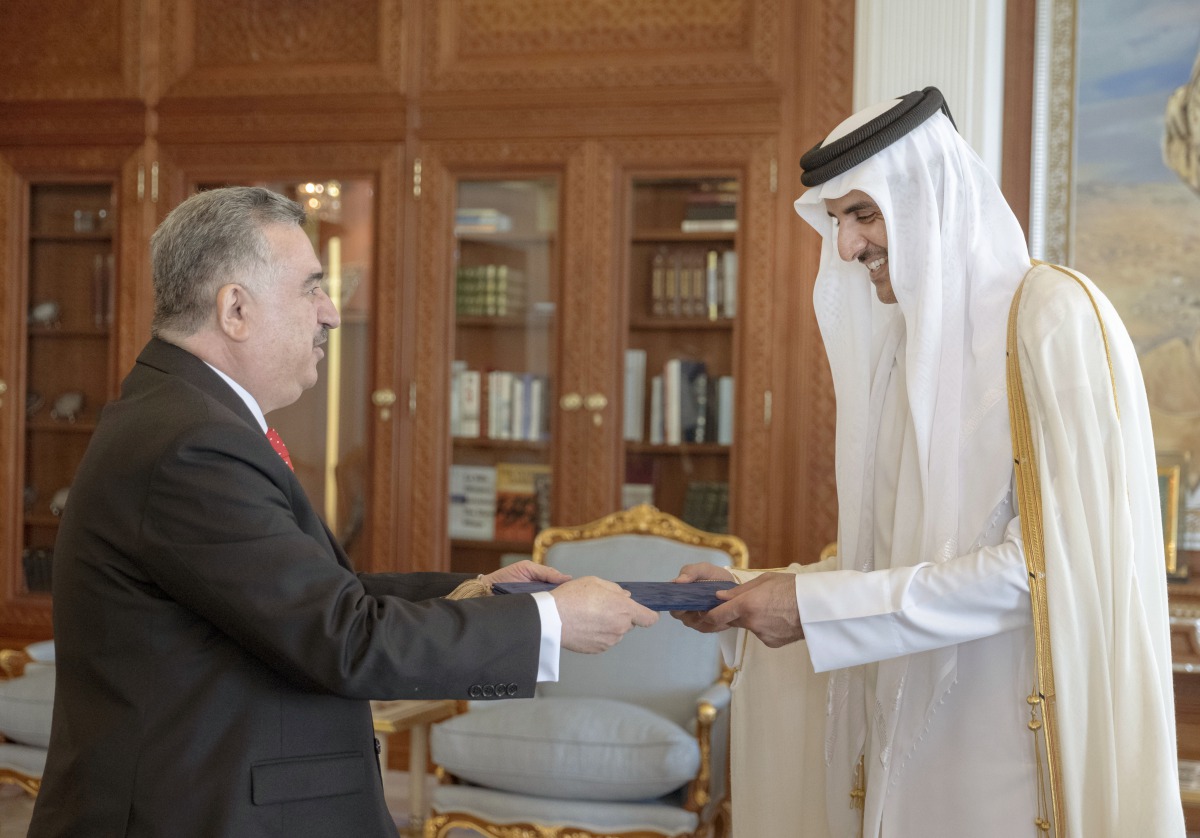 Amir receives credentials of Iraqi & Armenian envoys | The Peninsula Qatar
