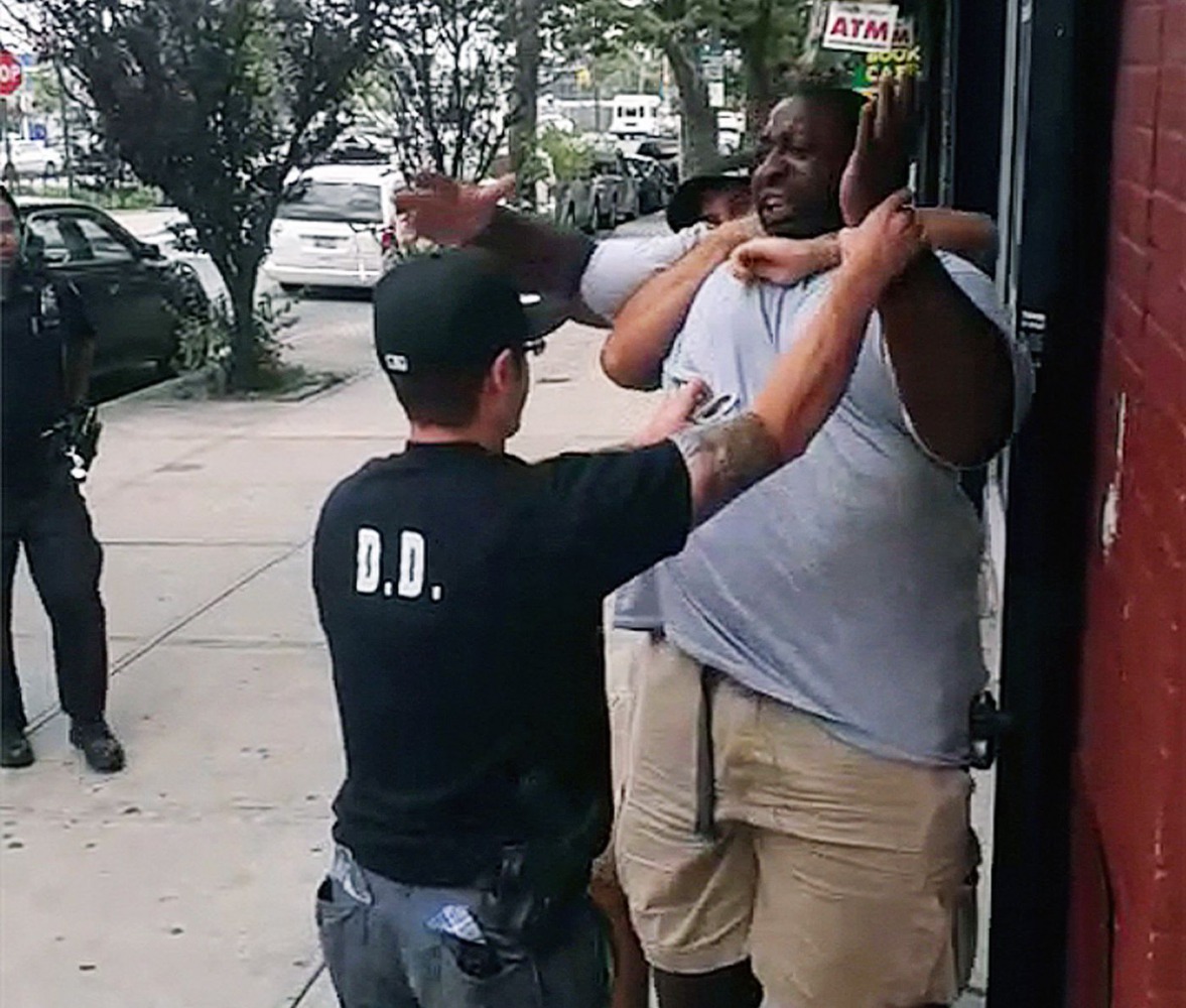 Timeline of key events in Eric Garner chokehold death | The Peninsula Qatar