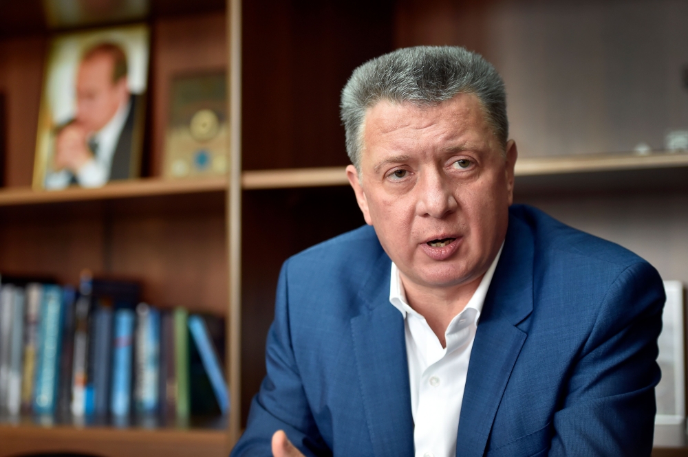 Top Russian track official suspended in obstruction case | The ...