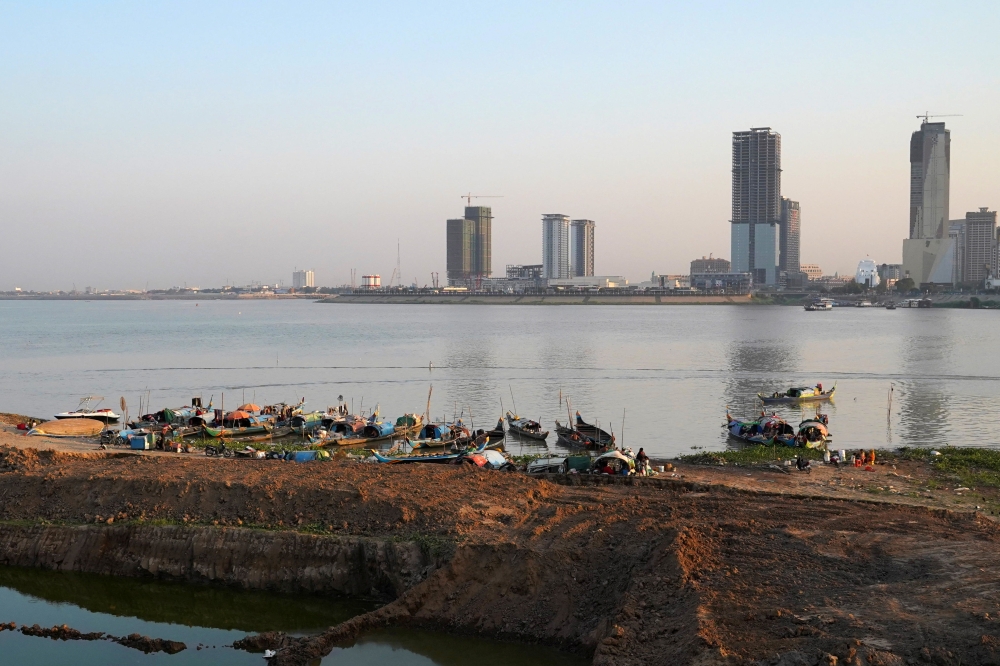 Cambodia's dwindling fish stocks put spotlight on changing rivers | The ...