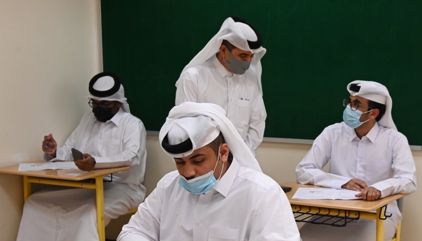 Education ministry official visits examination hall | The Peninsula Qatar