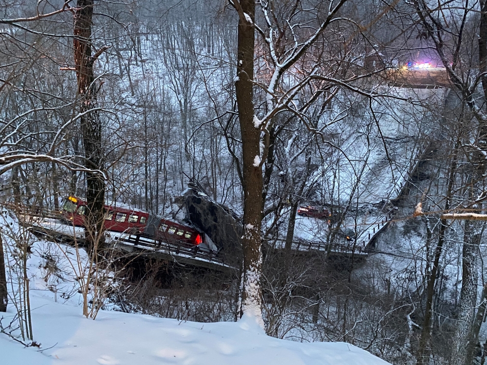 Pittsburgh bridge collapses before Biden visits to tout infrastructure ...
