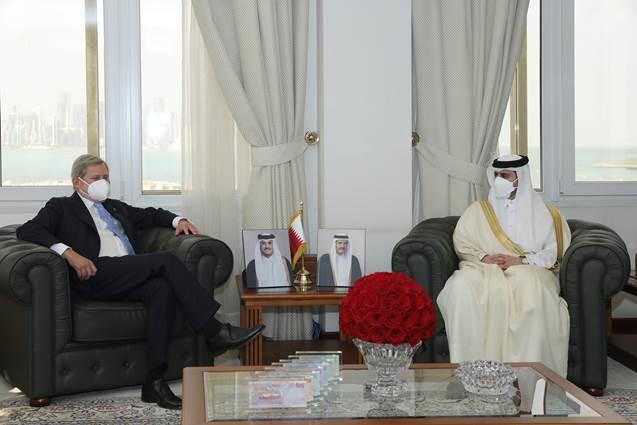QCB Governor meets EU official | The Peninsula Qatar