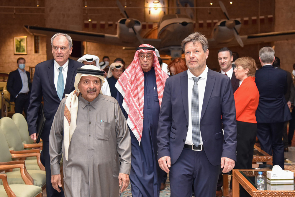 Germany aims strengthening economic relations with Qatar: Minister ...