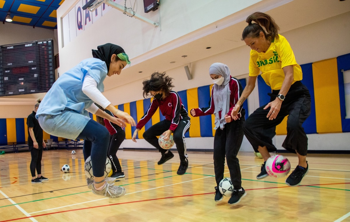 Qatar Foundation students learn to express themselves using football ...