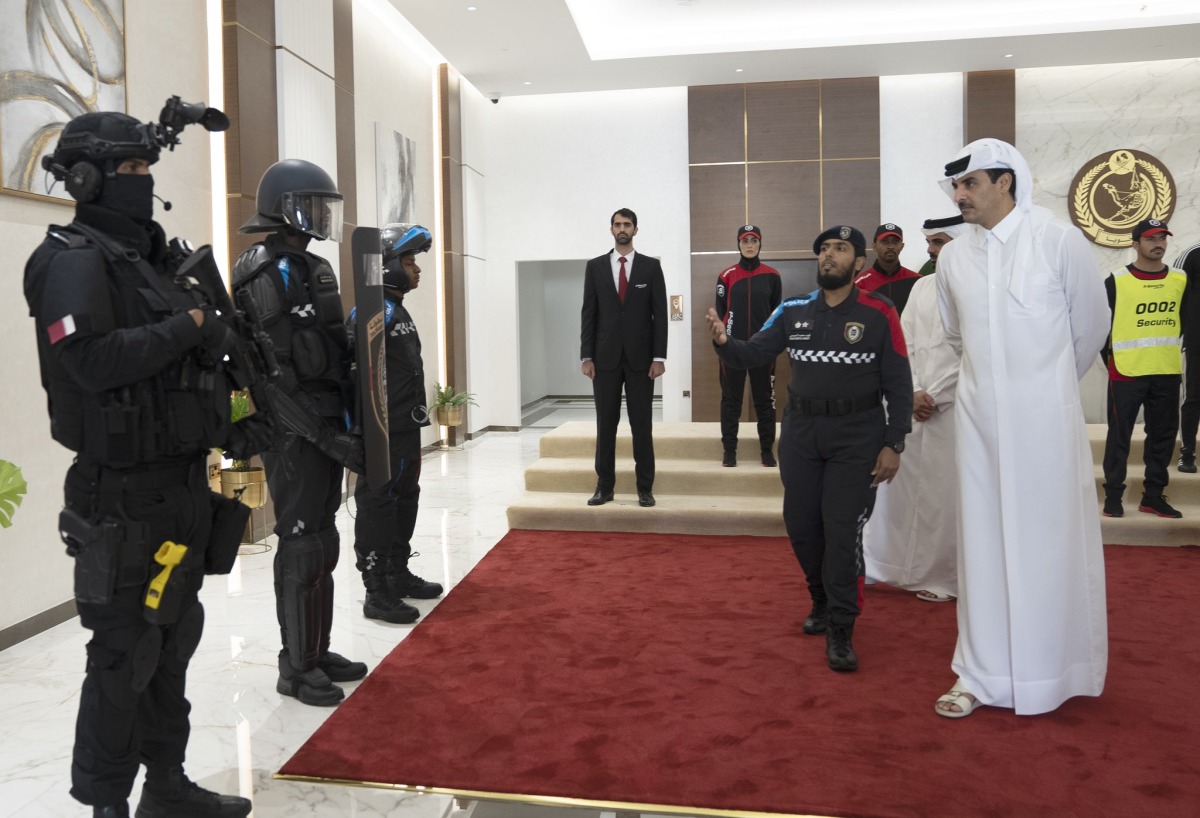 Amir inaugurates Lekhwiya building, signals start of Watan exercise ...