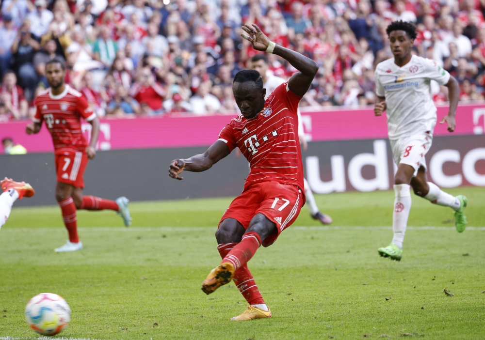 Bayern fire six goals past Mainz to take over top spot | The Peninsula ...