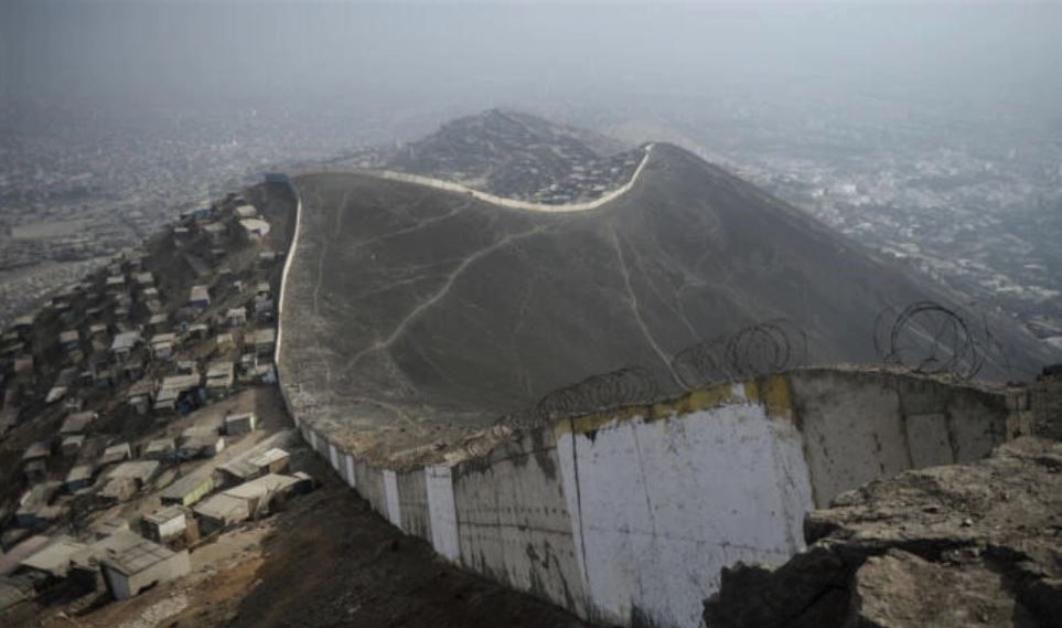 Peru court orders demolition of 'Wall of Shame' dividing rich and poor ...