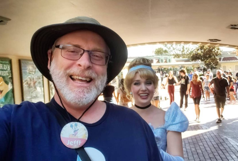 He visited Disneyland every day for 8 years, now he holds a world ...