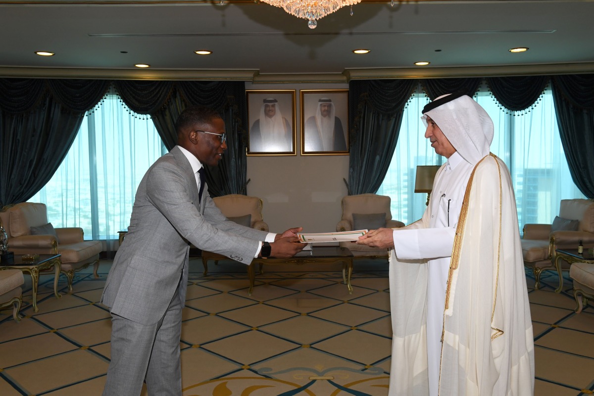 Minister of State for Foreign Affairs receives copy of credentials of ...