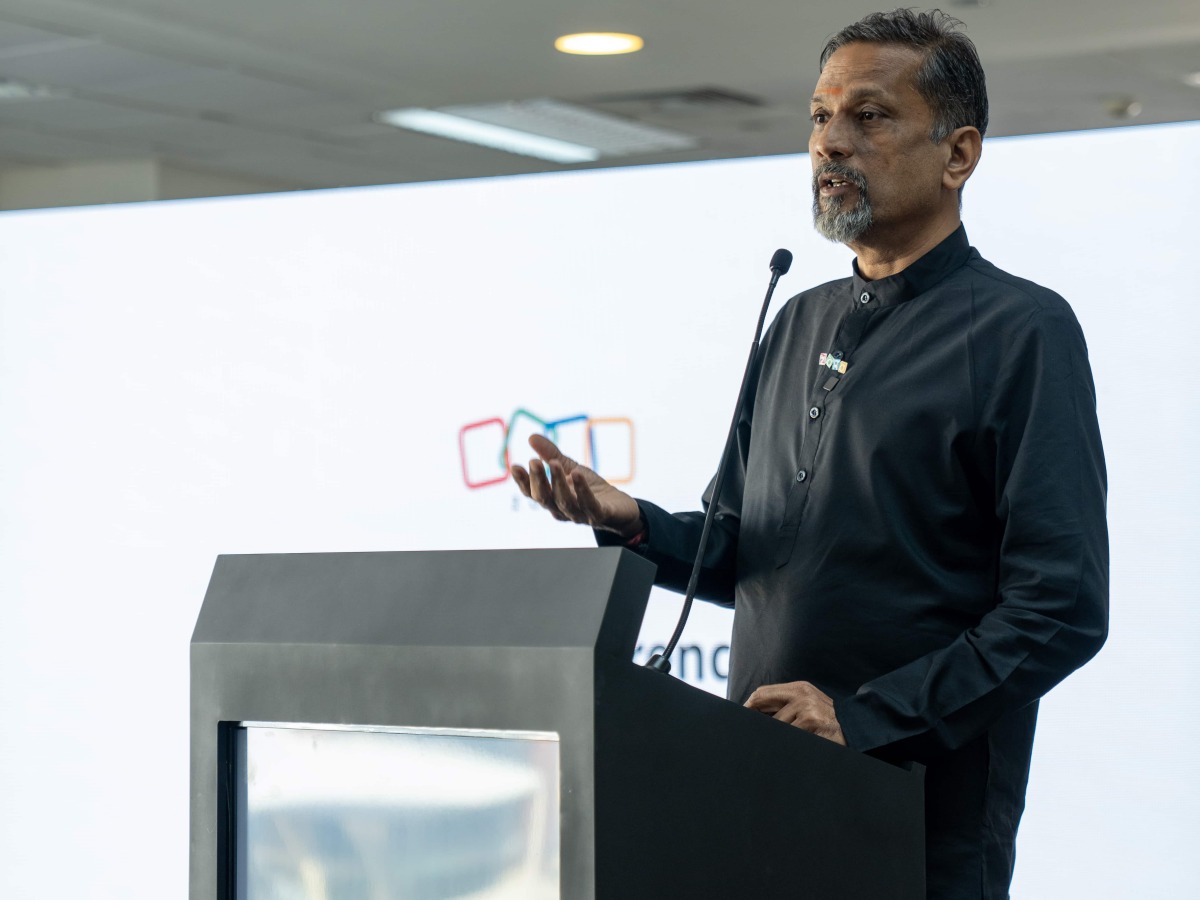 Zoho becomes first bootstrapped SaaS company to reach 100 million users | The Peninsula Qatar