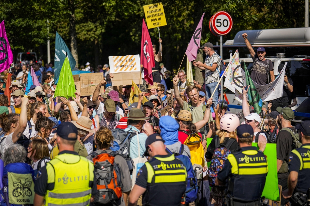 Climate activists block Dutch motorway in major protest | The Peninsula ...