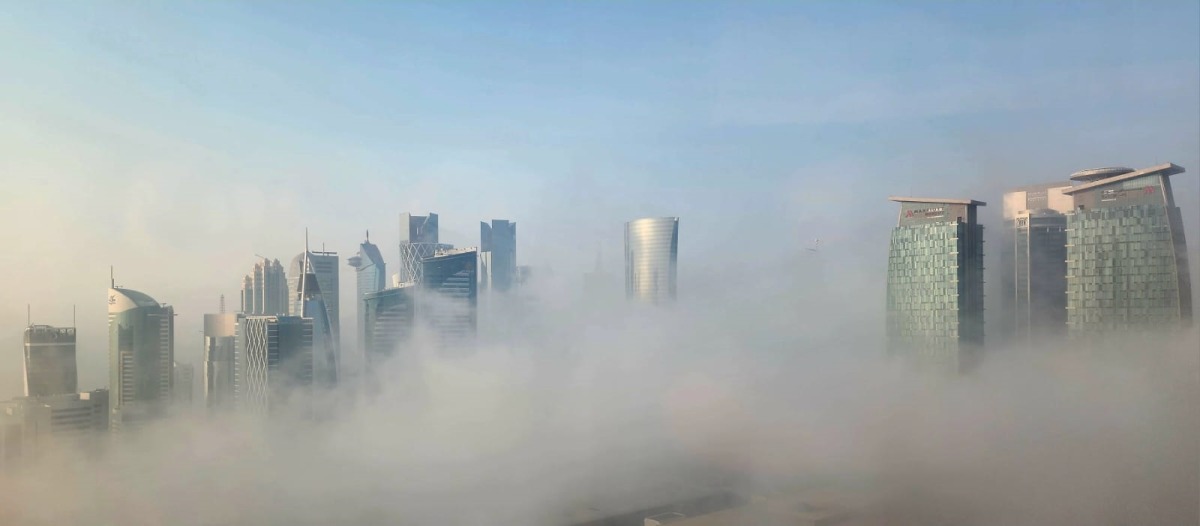 Fog and mist across Qatar causes low visibility | The Peninsula Qatar