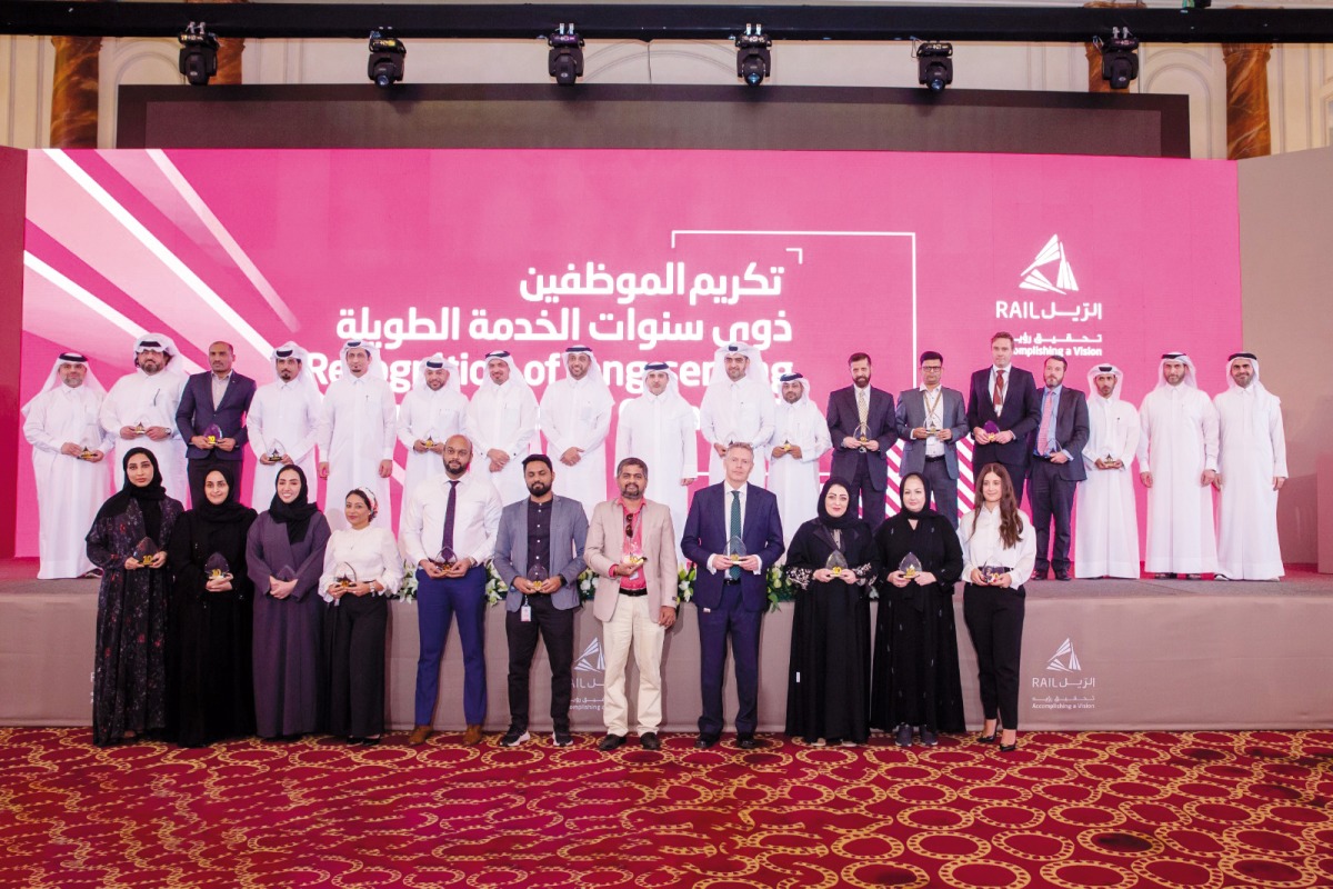 Qatar Rail recognises long-serving employees | The Peninsula Qatar