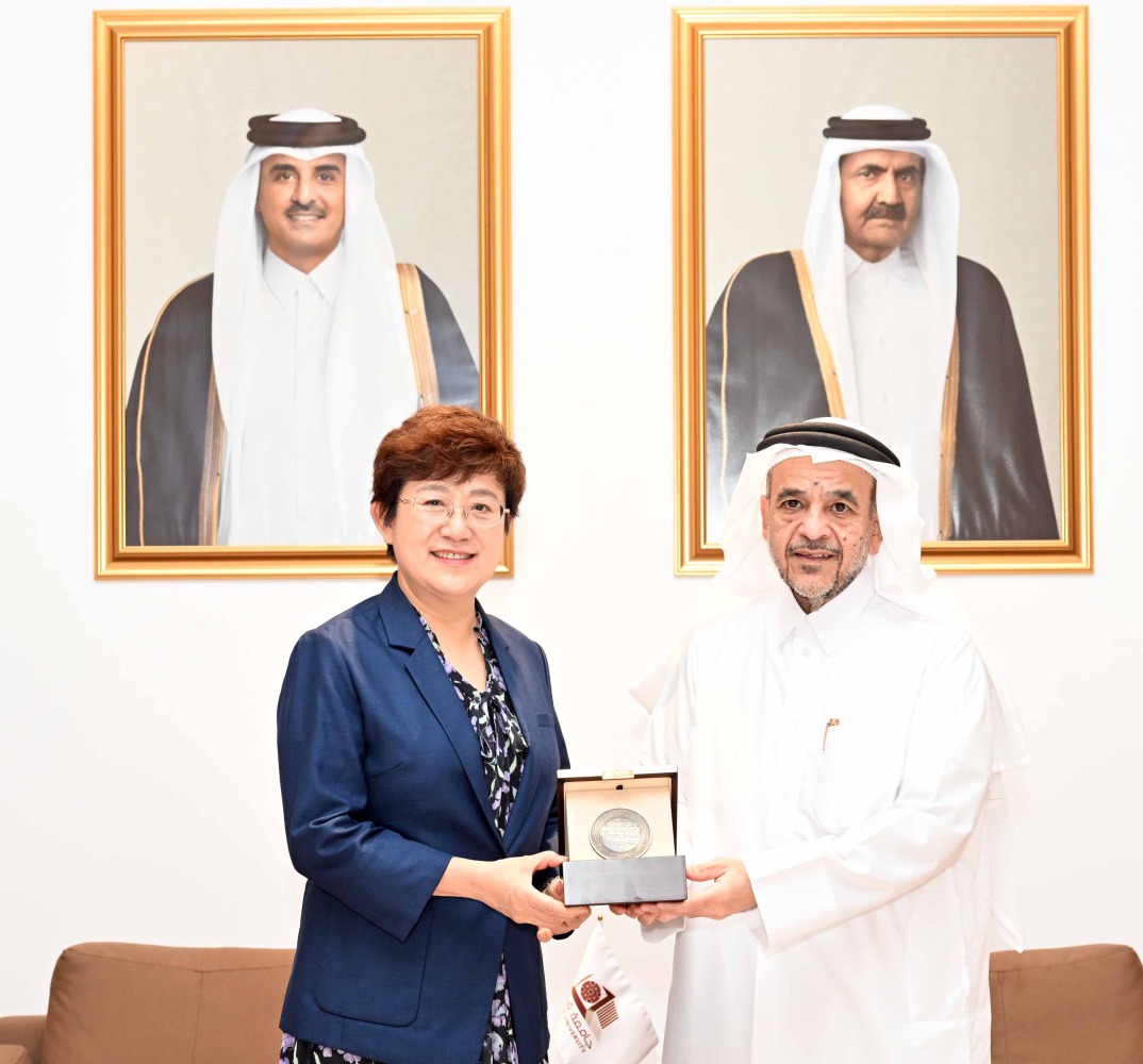 Qatar University President meets delegation of academics, health ...