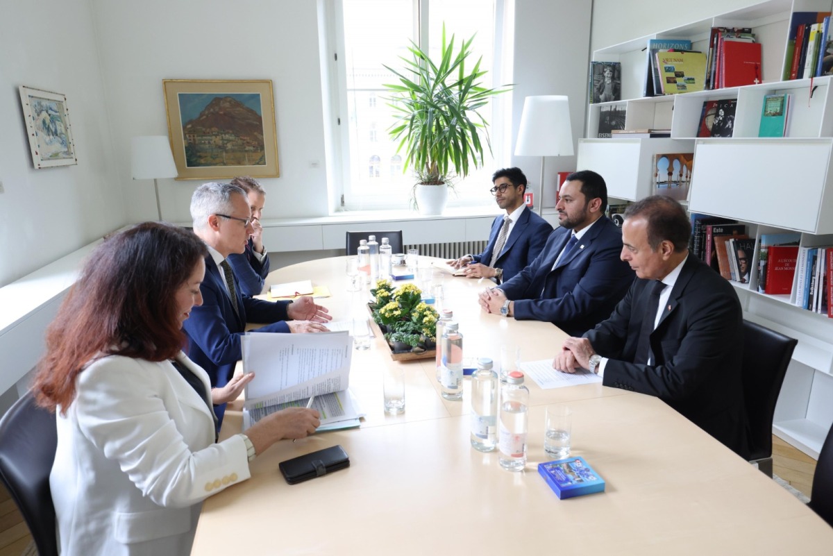 Minister of State at the Ministry of Foreign Affairs meets officials of ...