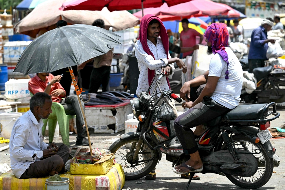 Delhi temperature hits highest ever in India: weather bureau | The ...