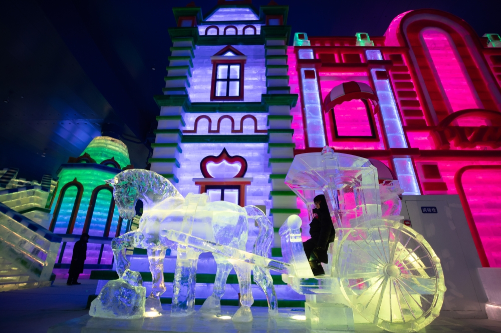World's largest indoor ice, snow theme park opens in China | The ...
