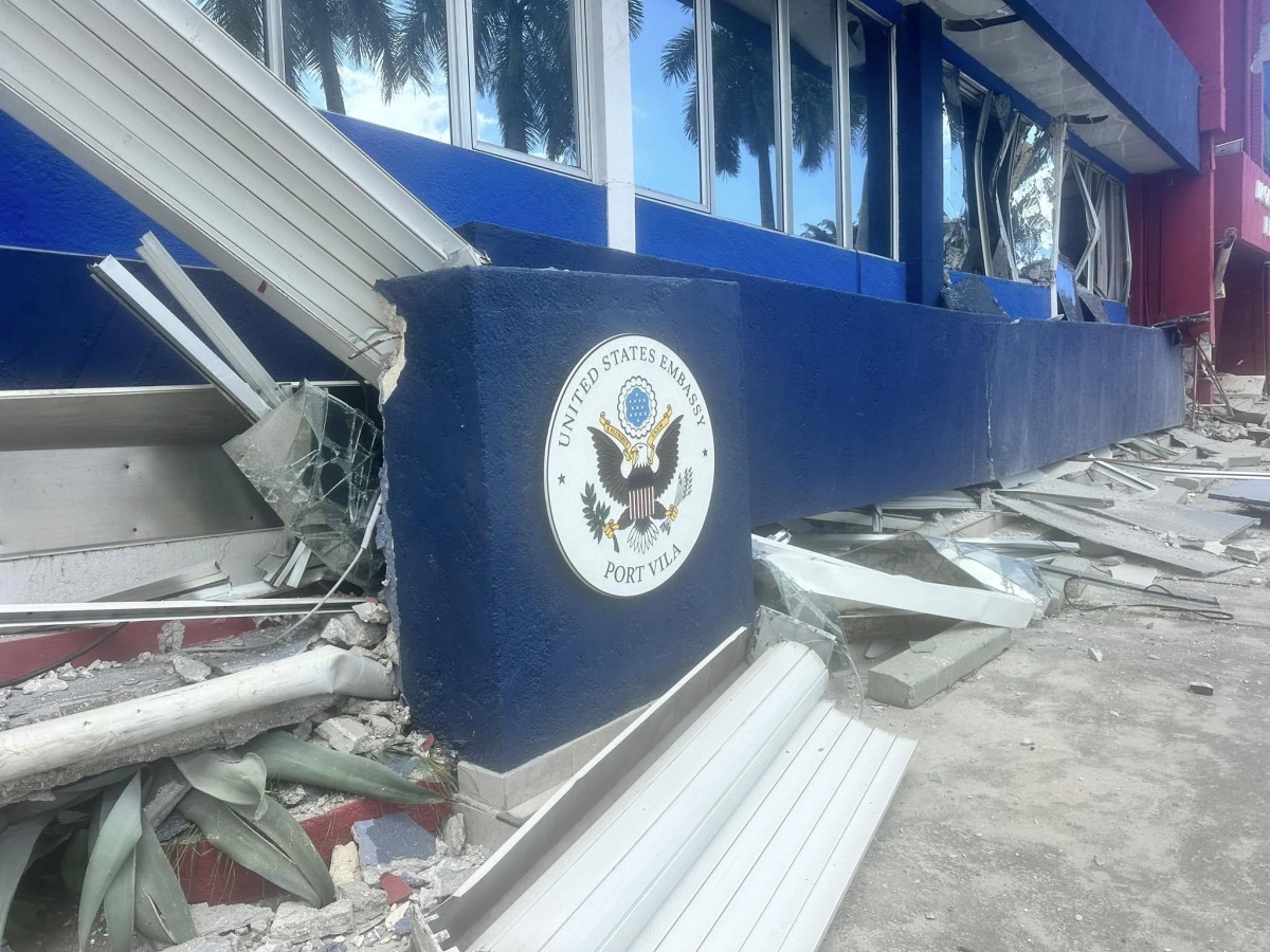 Bodies seen in street as major quake hits Vanuatu | The Peninsula Qatar